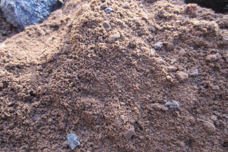 Reusing Coffee Grounds as Wood Stain – Ground to Ground